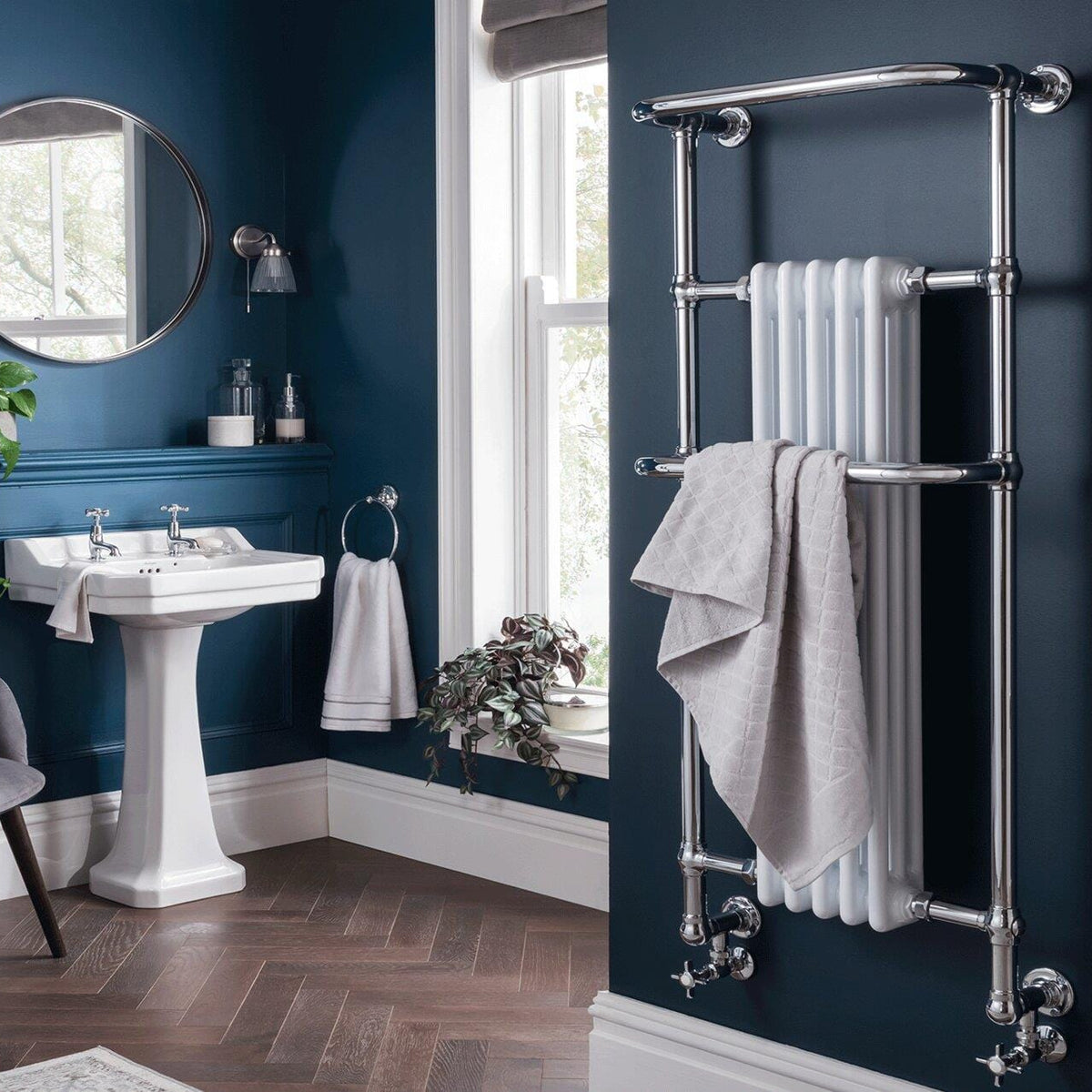 Vogue Regency Tall Straight Traditional Wall Mounted Radiator in Chrom ...